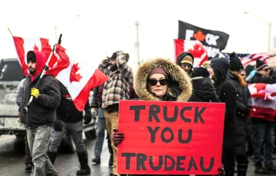 Hversu langt er Trudeau reiðubúinn að ganga? Er þegar líkt við Adolf ...