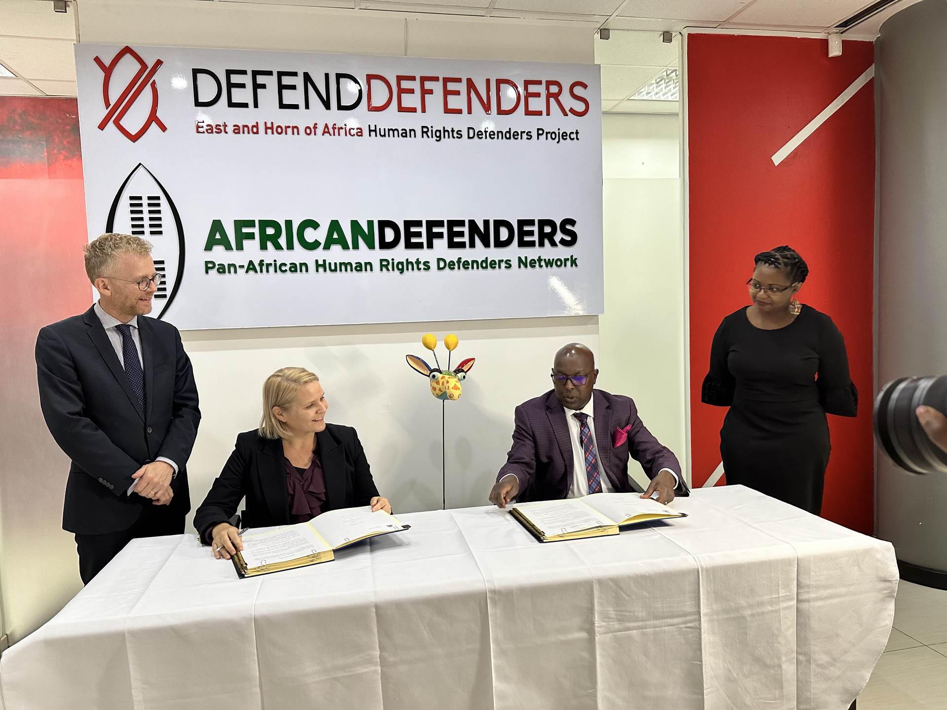 Ísland bakhjarl mannréttindasamtaka í Úganda og leggur fram 28 milljóna ...